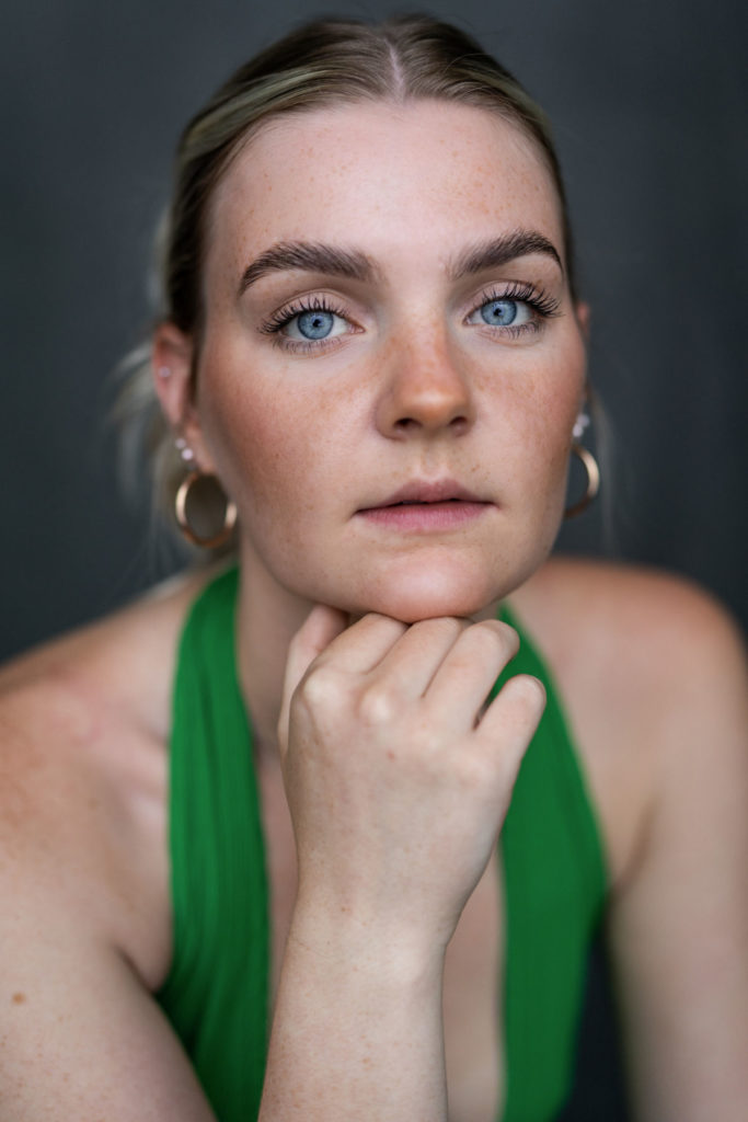 ELLIE LOUISE – Network Artist Management