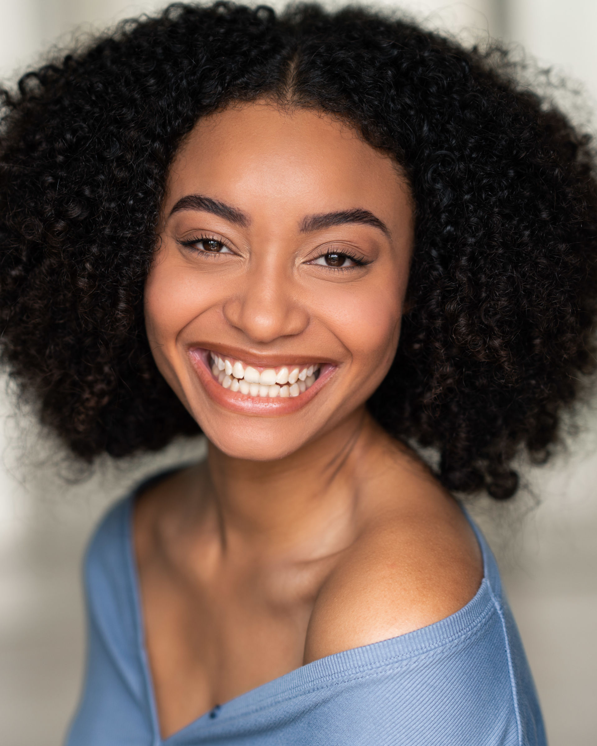TIA BOBBI HENRY – Network Artist Management